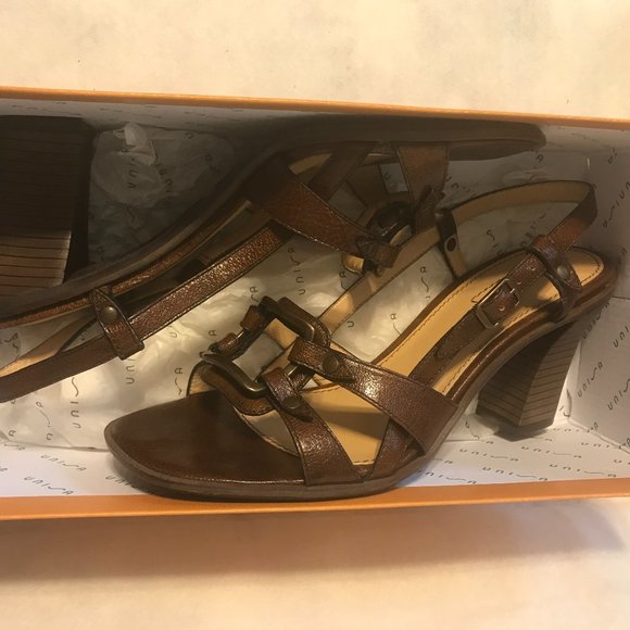 Unisa | Shoes | Unisa Strappy Buckle Sandals Honey Tobacco Roma Womens ...